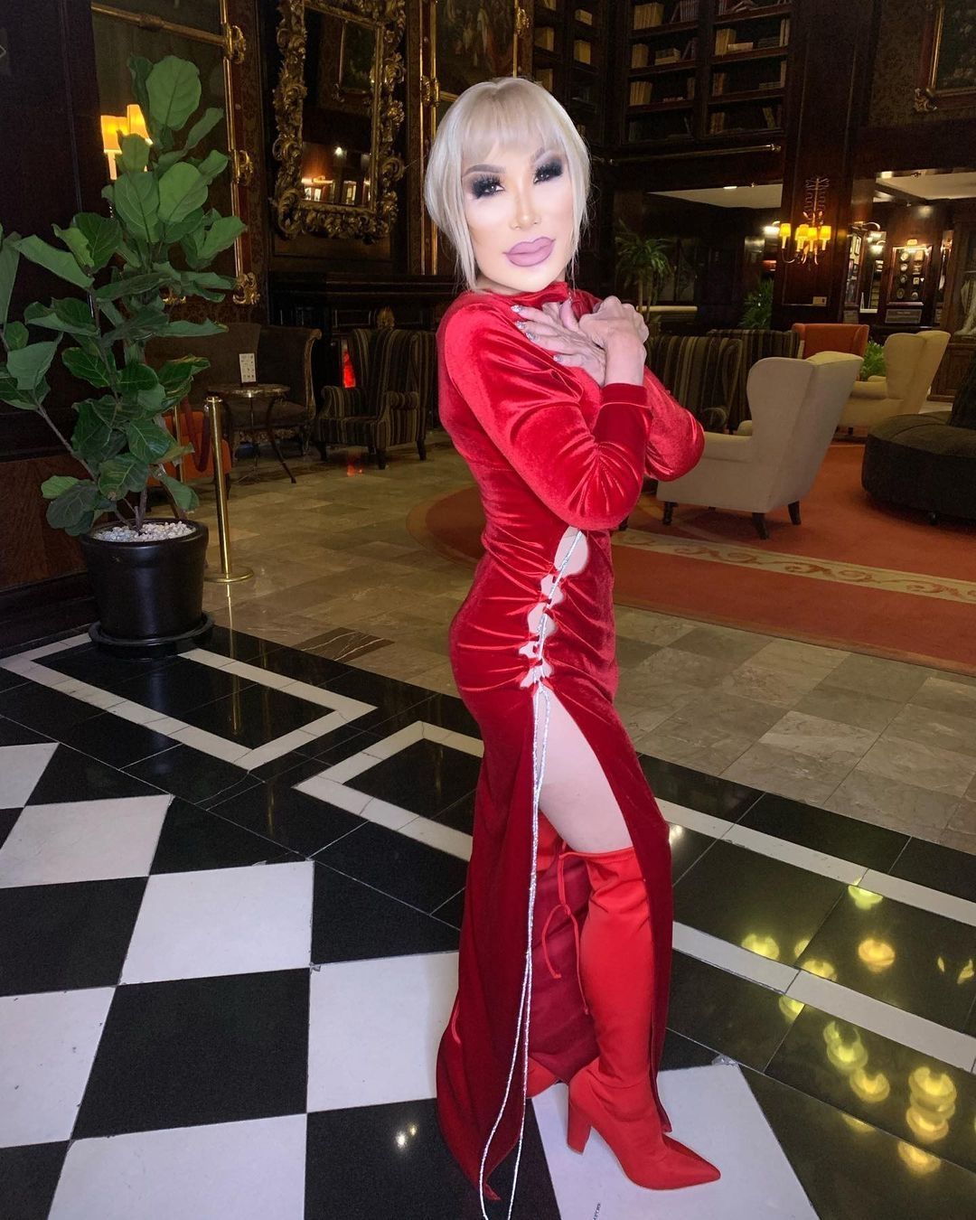 Así lucía Lyn May en Las Cabareteras