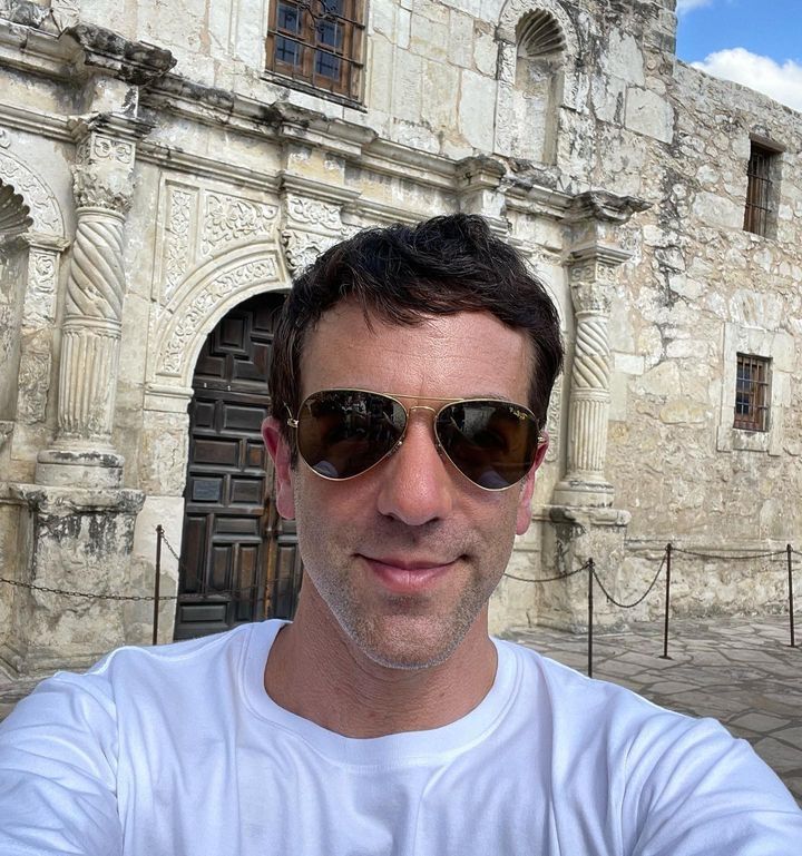 Así luce hoy B. J. Novak, el recordado Ryan de The Office