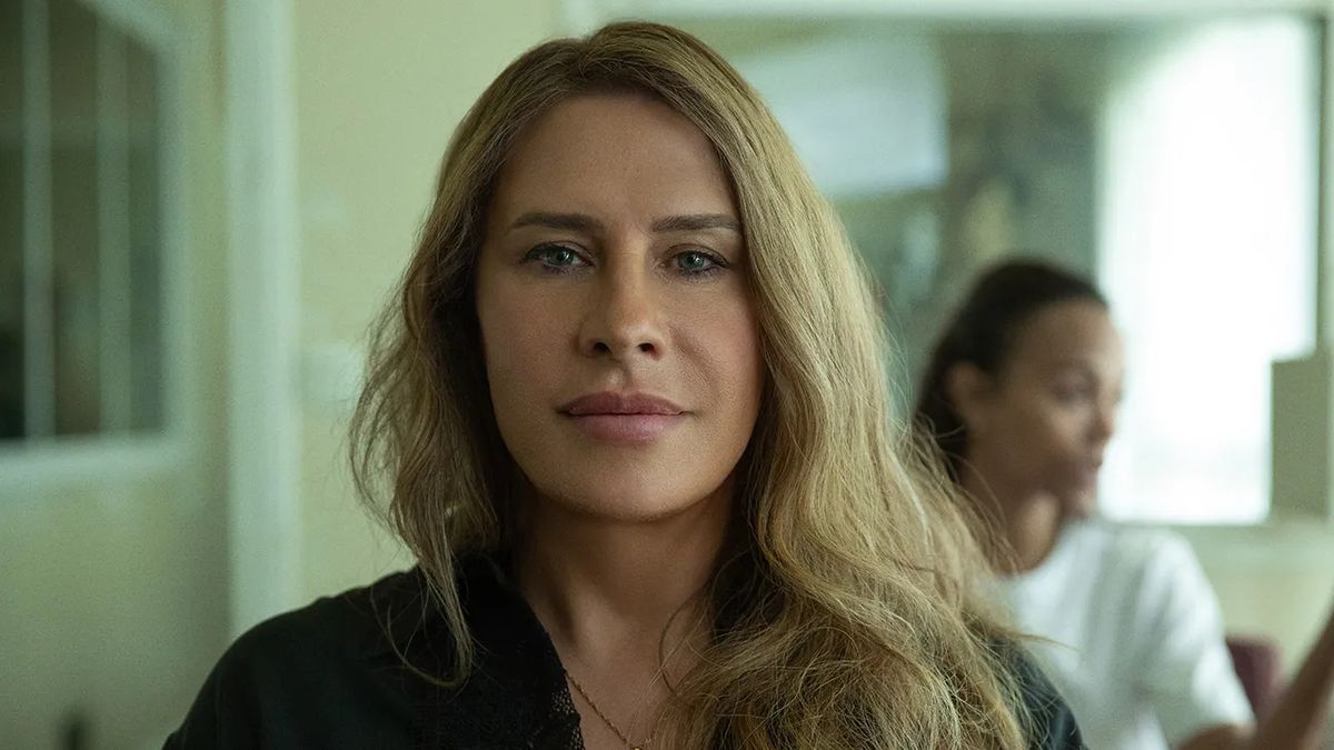 Netflix rompe el silencio y se pronuncia sobre la polémica con Emilia ...