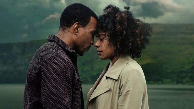 Dónde se filmó Me haces falta, la serie que arrasa en Netflix