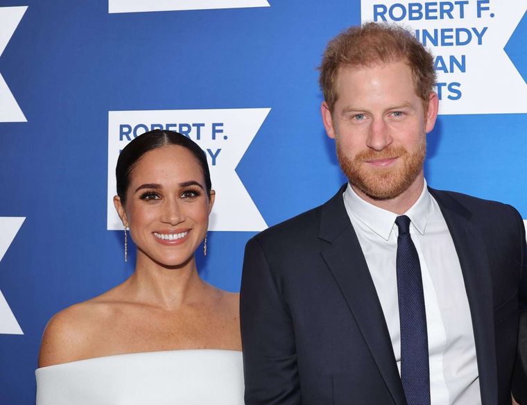 Harry y Meghan se dejan ver en público por primera vez tras el lanzamiento de su docuserie
