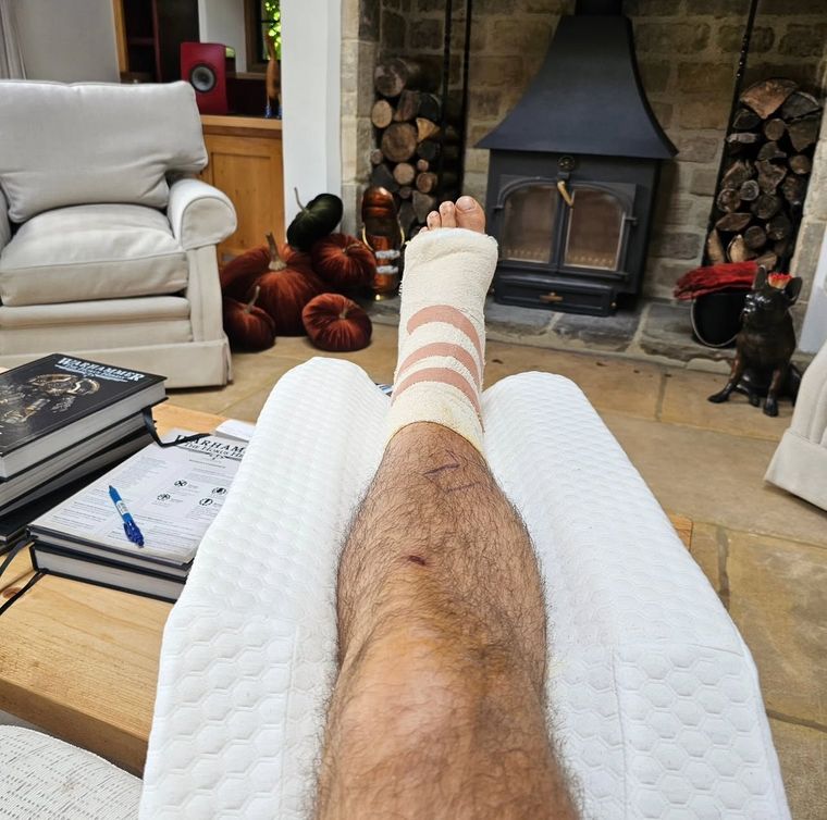 Mientras Henry Cavill se recupera, Highlander ficha a una estrella de la lucha libre