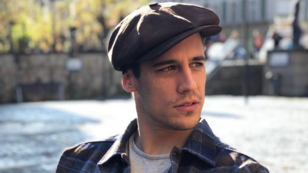 Qué personaje interpretó Martiño Rivas en Las chicas del cable y a qué edad