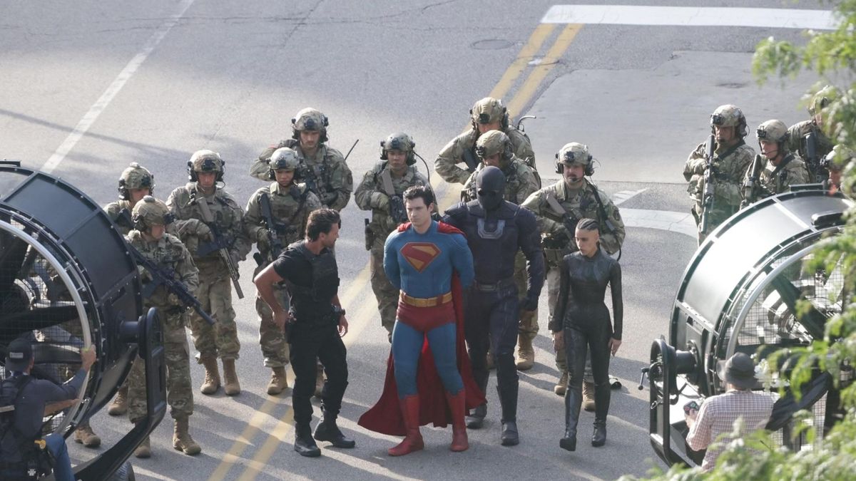 Una estrella de Superman pudo ver el trailer y sus dichos desataron la ...