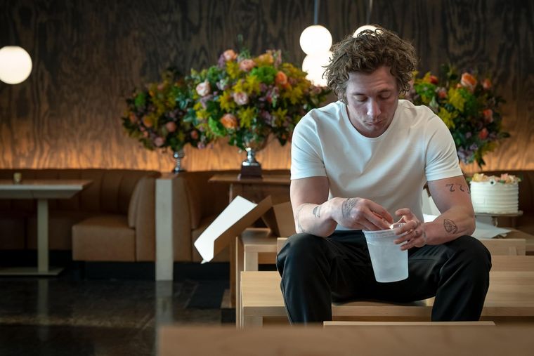 Jeremy Allen White deja las cocinas de El Oso para sumarse a la ...