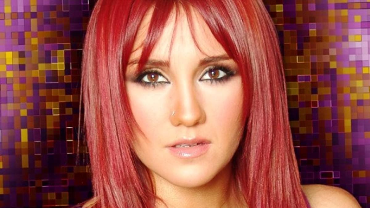 Todo lo que dijo Dulce María sobre la nueva versión de Rebelde