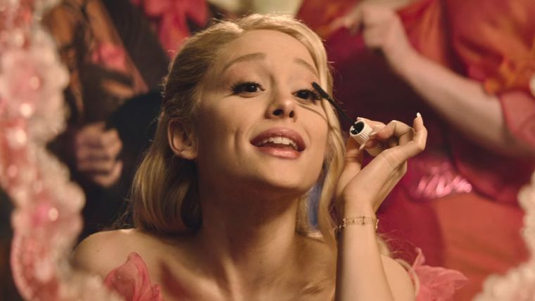 Así fue la preparación de Ariana Grande para interpretar a Glinda en Wicked