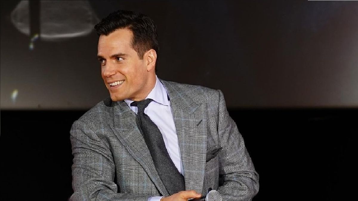 Henry Cavill se sumaría junto a Dwayne Johnson para Hobbs & Shaw 2