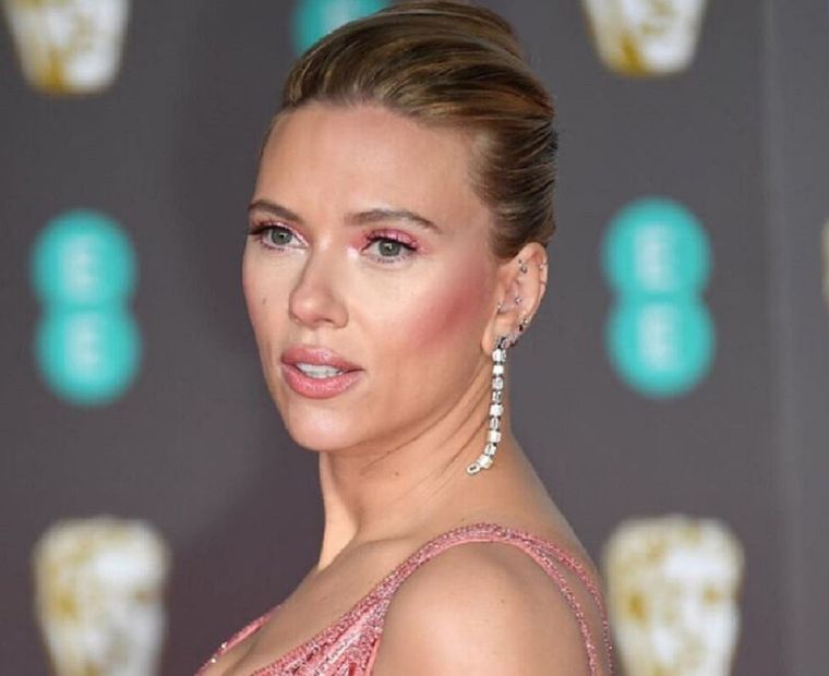 Por qué Scarlett Johansson estuvo a punto de salvar a Johnny Depp de arruinar su carrera